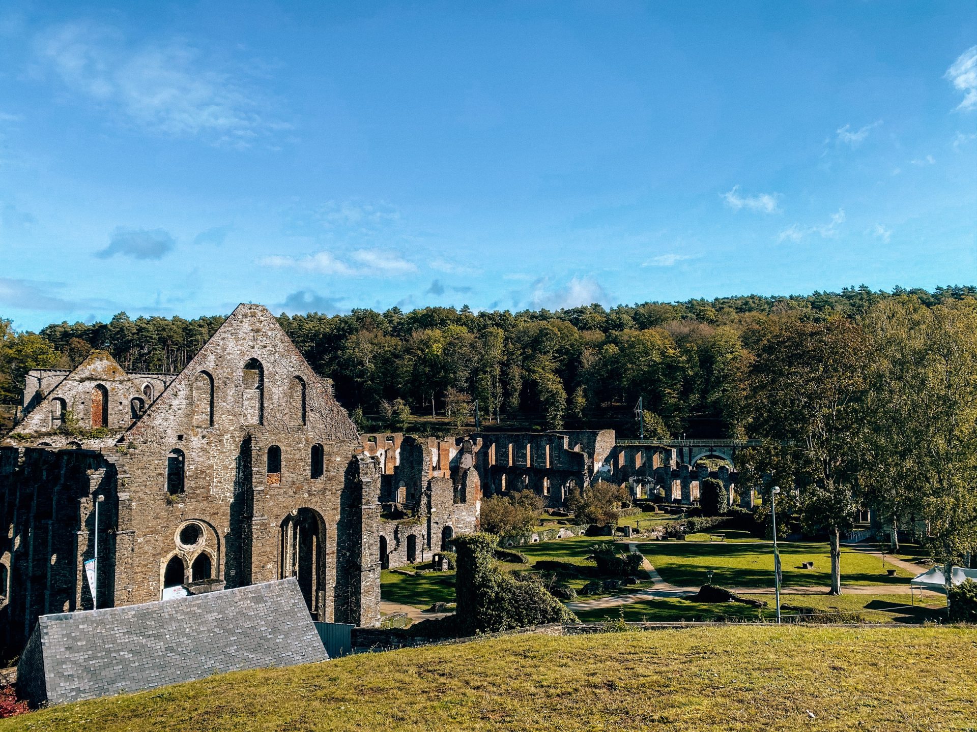L' Abbaye de Villers-la-Ville, un lieu chargé d'histoire à découvrir ...