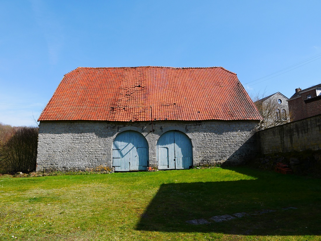 Balade dans le beau village de Sosoye - Ju on the road